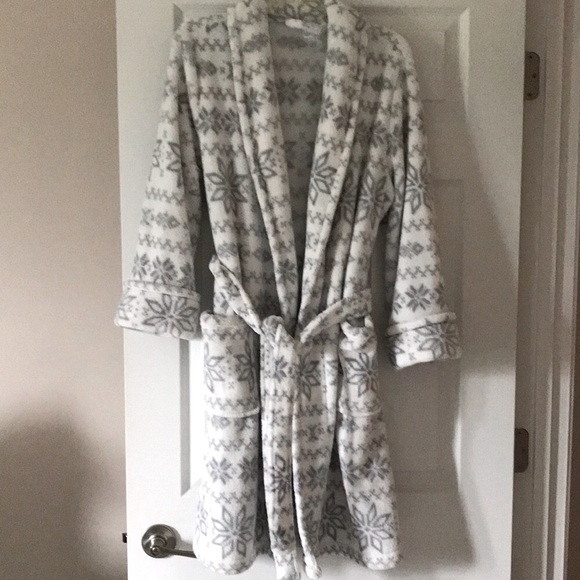 Charter Club | Intimates & Sleepwear | Robe With Waist Tie | Poshmark